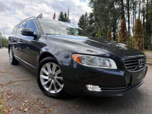 Pelēks Volvo V70 2014 Kazlų Rūda, ar dzinēja tilpumu 1.97 L un nobraukumu 268 tūkst. km par 6000 €, foto 1 vietnē AUTOMOTO.COM.LV