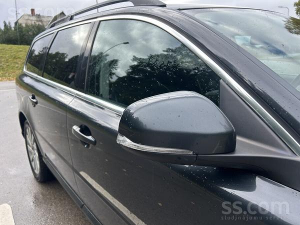 Volvo V70 2014 in Aluksne on AUTOMOTO.COM.LV Grey Volvo V70 2014 in Aluksne, with an engine capacity of 2.00 L and mileage of 0 thousand km for 6500 €, photo 5 on AUTOMOTO.COM.LV