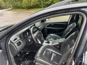 Grey Volvo V70 2014 in Aluksne, with an engine capacity of 2.00 L and mileage of 0 thousand km for 6500 €, photo 16 on AUTOMOTO.COM.LV