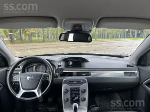 Grey Volvo V70 2014 in Aluksne, with an engine capacity of 2.00 L and mileage of 0 thousand km for 6500 €, photo 30 on AUTOMOTO.COM.LV