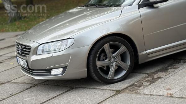 Volvo V70 2014 in Jurmala on AUTOMOTO.COM.LV Grey Volvo V70 2014 in Jurmala, with an engine capacity of 2.00 L and mileage of 0 thousand km for 6950 €, photo 10 on AUTOMOTO.COM.LV