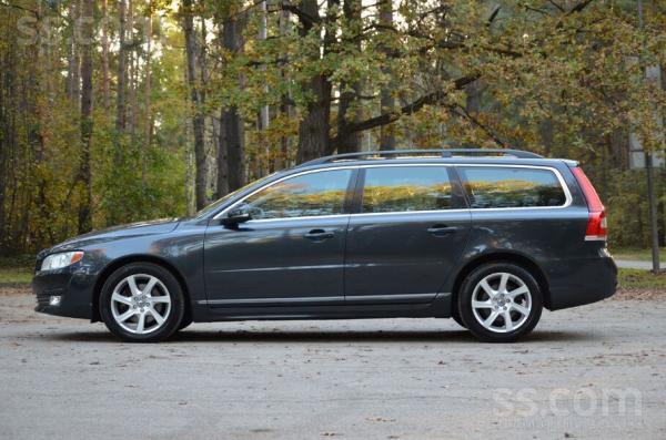Pelēks Volvo V70 2014 Rīga, ar dzinēja tilpumu 2.00 L un nobraukumu 0 tūkst. km par 7390 €, foto 8 vietnē AUTOMOTO.COM.LV