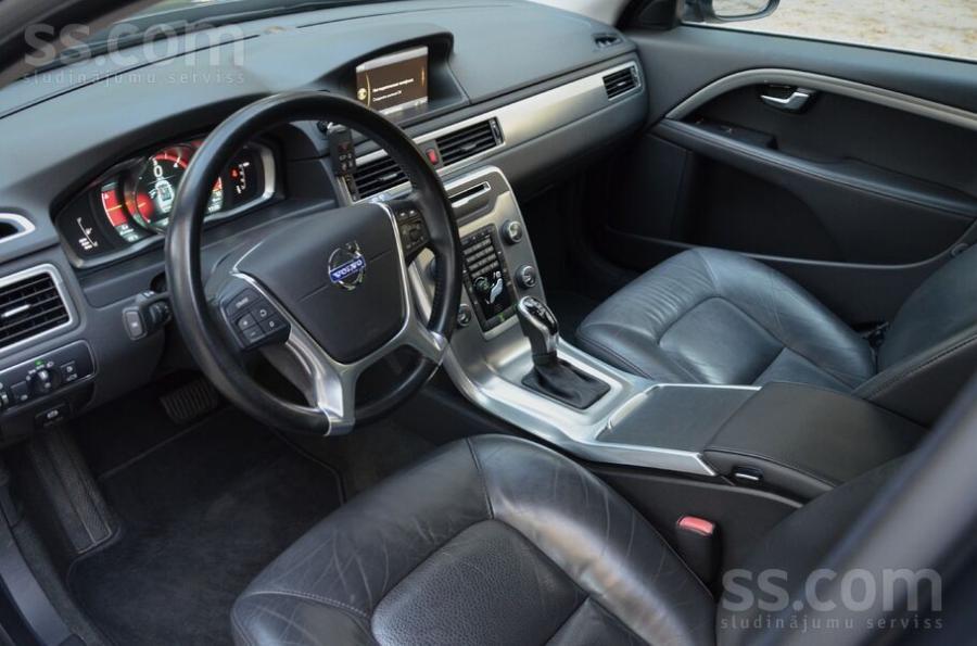 Pelēks Volvo V70 2014 Rīga, ar dzinēja tilpumu 2.00 L un nobraukumu 0 tūkst. km par 7390 €, foto 14 vietnē AUTOMOTO.COM.LV