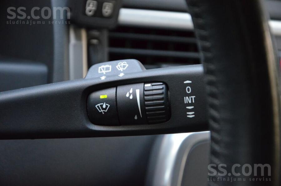 Pelēks Volvo V70 2014 Rīga, ar dzinēja tilpumu 2.00 L un nobraukumu 0 tūkst. km par 7390 €, foto 27 vietnē AUTOMOTO.COM.LV