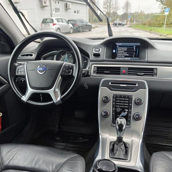 Grey Volvo V70 2014 in Vilnius, with an engine capacity of 2.00 L and mileage of 310 thousand km for 5200 €, photo 8 on AUTOMOTO.COM.LV