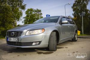 Pelēks Volvo V70 2014 Jelgava, ar dzinēja tilpumu 2.00 L un nobraukumu 320 tūkst. km par 6400 €, foto 4 vietnē AUTOMOTO.COM.LV