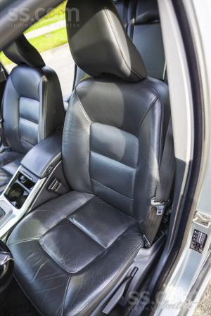 Pelēks Volvo V70 2014 Jelgava, ar dzinēja tilpumu 2.00 L un nobraukumu 320 tūkst. km par 6400 €, foto 7 vietnē AUTOMOTO.COM.LV