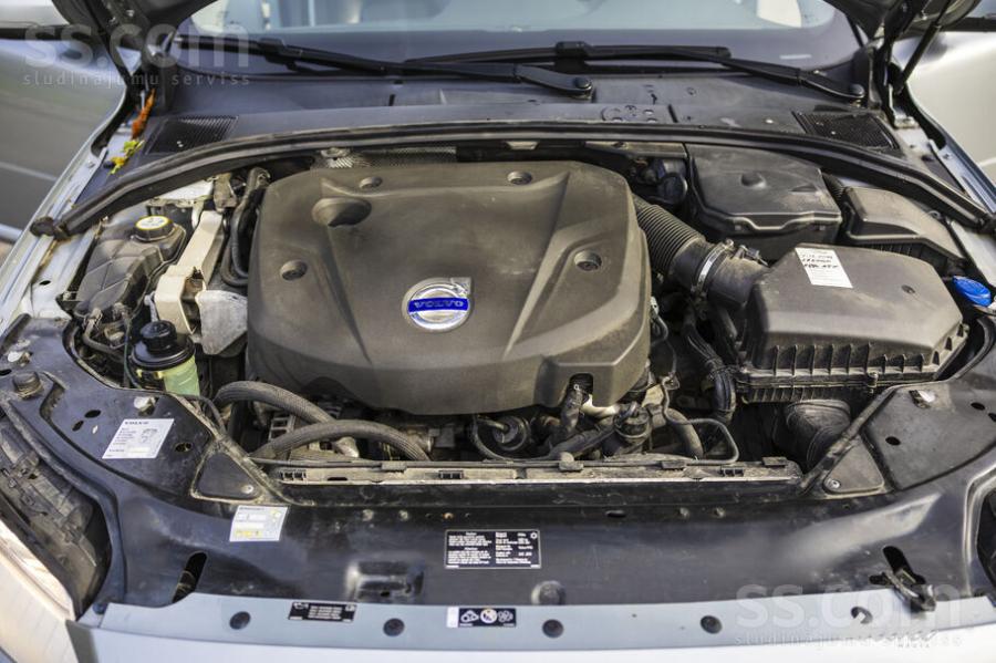 Pelēks Volvo V70 2014 Jelgava, ar dzinēja tilpumu 2.00 L un nobraukumu 320 tūkst. km par 6400 €, foto 9 vietnē AUTOMOTO.COM.LV