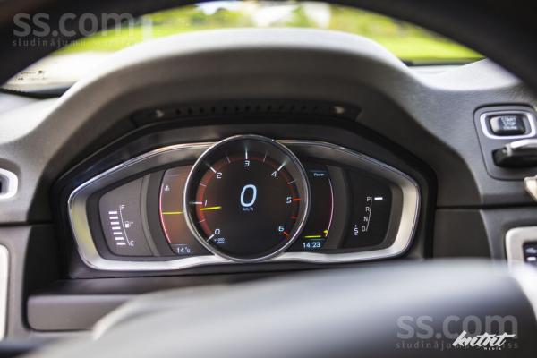 Pelēks Volvo V70 2014 Jelgava, ar dzinēja tilpumu 2.00 L un nobraukumu 320 tūkst. km par 6400 €, foto 11 vietnē AUTOMOTO.COM.LV