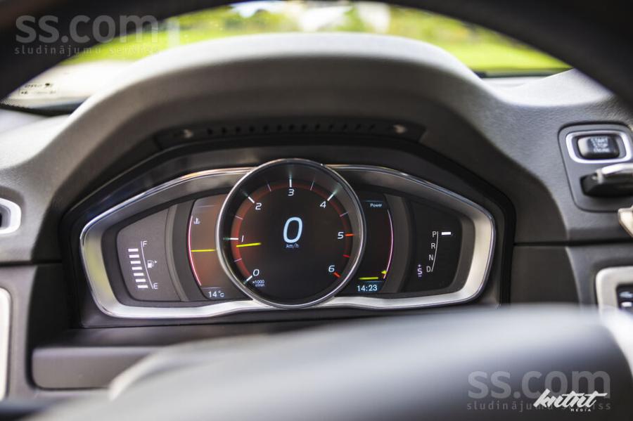 Pelēks Volvo V70 2014 Jelgava, ar dzinēja tilpumu 2.00 L un nobraukumu 320 tūkst. km par 6400 €, foto 11 vietnē AUTOMOTO.COM.LV