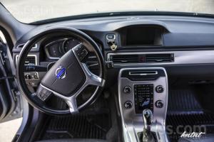 Pelēks Volvo V70 2014 Jelgava, ar dzinēja tilpumu 2.00 L un nobraukumu 320 tūkst. km par 6400 €, foto 14 vietnē AUTOMOTO.COM.LV