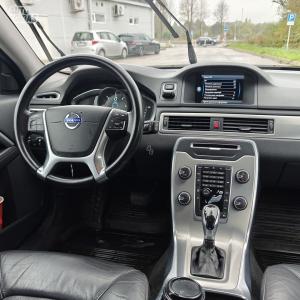 Pelēks Volvo V70 2014 Viļņa, ar dzinēja tilpumu 2.00 L un nobraukumu 310 tūkst. km par 4700 €, foto 8 vietnē AUTOMOTO.COM.LV