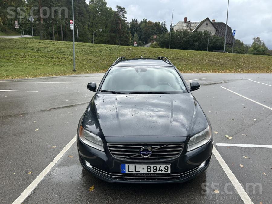 Pelēks Volvo V70 2014 Alūksne, ar dzinēja tilpumu 2.00 L un nobraukumu 0 tūkst. km par 4990 €, foto 1 vietnē AUTOMOTO.COM.LV