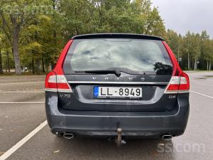 Pelēks Volvo V70 2014 Alūksne, ar dzinēja tilpumu 2.00 L un nobraukumu 0 tūkst. km par 4990 €, foto 11 vietnē AUTOMOTO.COM.LV