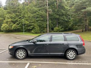 Pelēks Volvo V70 2014 Alūksne, ar dzinēja tilpumu 2.00 L un nobraukumu 0 tūkst. km par 4990 €, foto 19 vietnē AUTOMOTO.COM.LV