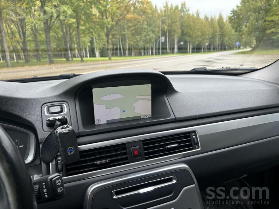Pelēks Volvo V70 2014 Alūksne, ar dzinēja tilpumu 2.00 L un nobraukumu 0 tūkst. km par 4990 €, foto 21 vietnē AUTOMOTO.COM.LV
