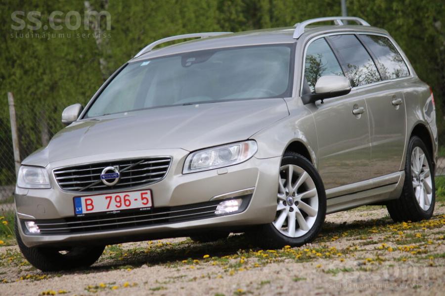 Grey Volvo V70 2015 in Riga, with an engine capacity of 2.00 L and mileage of 0 thousand km for 7990 €, photo 1 on AUTOMOTO.COM.LV