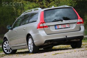 Grey Volvo V70 2015 in Riga, with an engine capacity of 2.00 L and mileage of 0 thousand km for 7990 €, photo 5 on AUTOMOTO.COM.LV