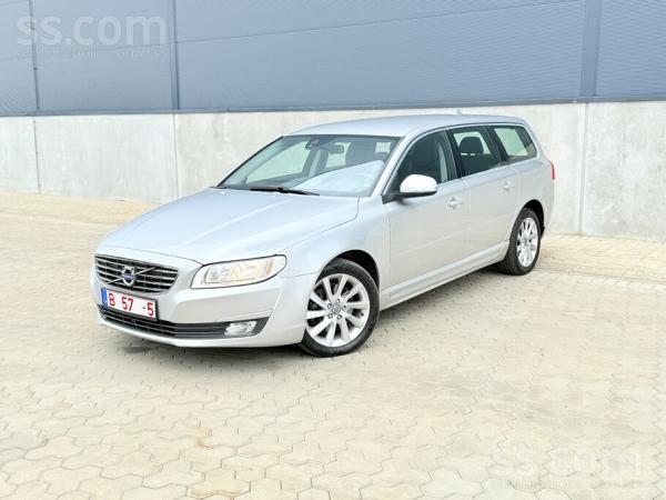 Grey Volvo V70 2015 in Riga, with an engine capacity of 2.00 L and mileage of 237 thousand km for 4000 €, photo 3 on AUTOMOTO.COM.LV