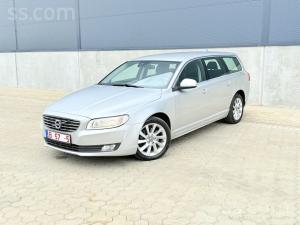 Grey Volvo V70 2015 in Riga, with an engine capacity of 2.00 L and mileage of 237 thousand km for 4000 €, photo 3 on AUTOMOTO.COM.LV