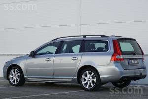 Grey Volvo V70 2015 in Riga, with an engine capacity of 2.00 L and mileage of 247 thousand km for 5000 €, photo 6 on AUTOMOTO.COM.LV