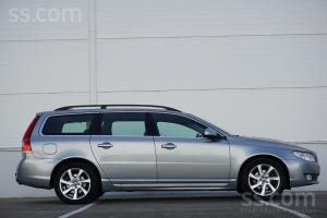 Grey Volvo V70 2015 in Riga, with an engine capacity of 2.00 L and mileage of 247 thousand km for 5000 €, photo 11 on AUTOMOTO.COM.LV