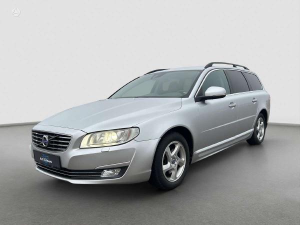 Grey Volvo V70 2015 in Vilnius, with an engine capacity of 2.00 L and mileage of 294 thousand km for 9000 €, photo 1 on AUTOMOTO.COM.LV