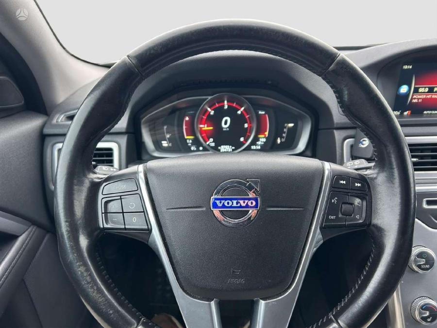 Pelēks Volvo V70 2015 Viļņa, ar dzinēja tilpumu 2.00 L un nobraukumu 294 tūkst. km par 9000 €, foto 11 vietnē AUTOMOTO.COM.LV