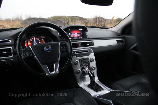 Pelēks Volvo V70 2015 Tartu, ar dzinēja tilpumu 2.00 L un nobraukumu 300 tūkst. km par 6500 €, foto 11 vietnē AUTOMOTO.COM.LV