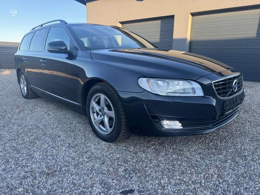 Pelēks Volvo V70 2015 Alīta, ar dzinēja tilpumu 1.98 L un nobraukumu 260 tūkst. km par 6999 €, foto 10 vietnē AUTOMOTO.COM.LV