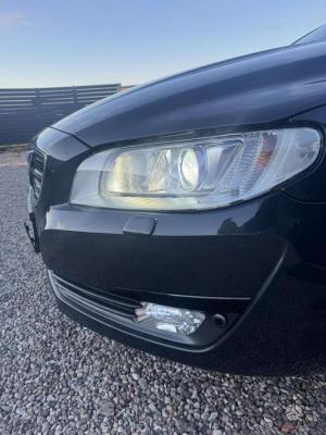 Pelēks Volvo V70 2015 Alīta, ar dzinēja tilpumu 1.98 L un nobraukumu 260 tūkst. km par 6999 €, foto 12 vietnē AUTOMOTO.COM.LV