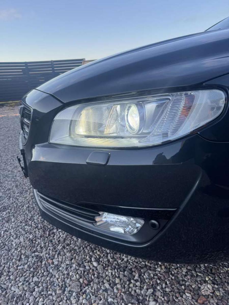 Pelēks Volvo V70 2015 Alīta, ar dzinēja tilpumu 1.98 L un nobraukumu 260 tūkst. km par 6999 €, foto 12 vietnē AUTOMOTO.COM.LV