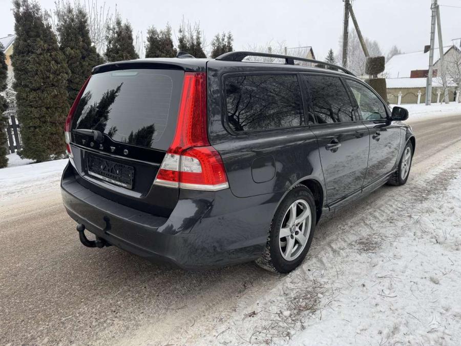 Grey Volvo V70 2015 in Alytus, with an engine capacity of 1.98 L and mileage of 259 thousand km for 6750 €, photo 7 on AUTOMOTO.COM.LV