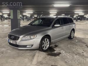 Pelēks Volvo V70 2015 Aizkraukle, ar dzinēja tilpumu 2.00 L un nobraukumu 195 tūkst. km par 9200 €, foto  vietnē AUTOMOTO.COM.LV