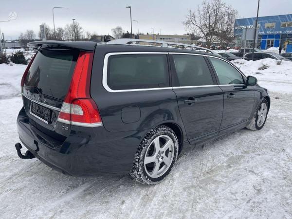 Pelēks Volvo V70 2015 Kauņa, ar dzinēja tilpumu 1.56 L un nobraukumu 246 tūkst. km par 6250 €, foto 8 vietnē AUTOMOTO.COM.LV