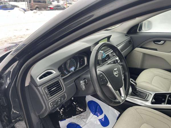 Pelēks Volvo V70 2015 Kauņa, ar dzinēja tilpumu 1.56 L un nobraukumu 246 tūkst. km par 6250 €, foto 10 vietnē AUTOMOTO.COM.LV