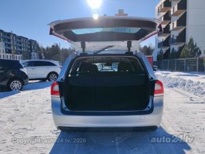 Grey Volvo V70 2015 in Tallinn, with an engine capacity of 2.00 L and mileage of 260 thousand km for 8999 €, photo 9 on AUTOMOTO.COM.LV
