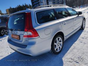 Grey Volvo V70 2015 in Tallinn, with an engine capacity of 2.00 L and mileage of 260 thousand km for 8999 €, photo 11 on AUTOMOTO.COM.LV