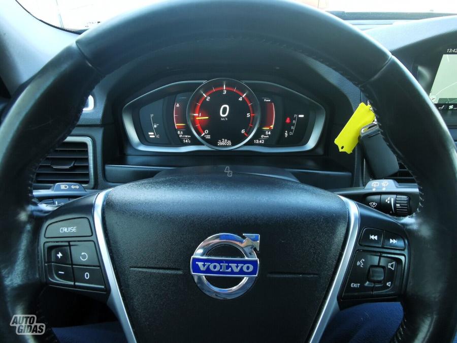 Pelēks Volvo V70 2015 Ukmergė, ar dzinēja tilpumu 2.00 L un nobraukumu 290 tūkst. km par 7750 €, foto 19 vietnē AUTOMOTO.COM.LV