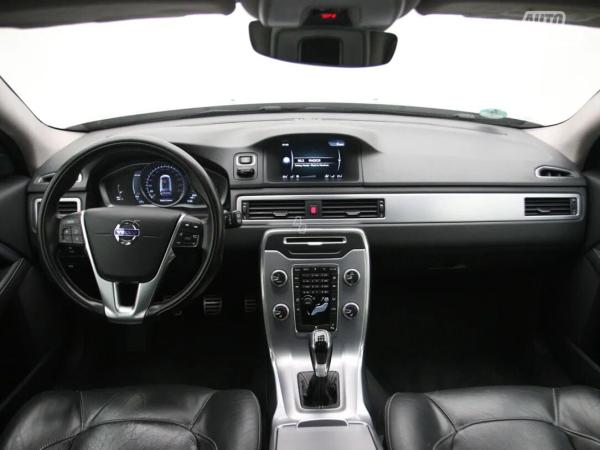 Pelēks Volvo V70 2015 Viļņa, ar dzinēja tilpumu 2.00 L un nobraukumu 282 tūkst. km par 7599 €, foto 2 vietnē AUTOMOTO.COM.LV