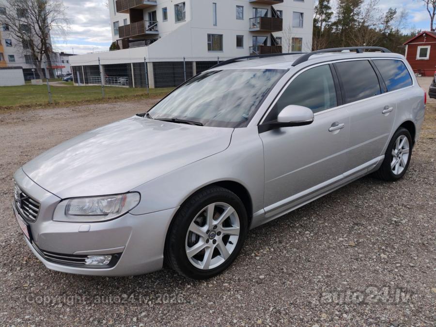 Grey Volvo V70 2015 in Tallinn, with an engine capacity of 2.00 L and mileage of 260 thousand km for 8999 €, photo 1 on AUTOMOTO.COM.LV