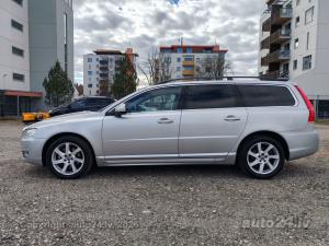 Grey Volvo V70 2015 in Tallinn, with an engine capacity of 2.00 L and mileage of 260 thousand km for 8999 €, photo 3 on AUTOMOTO.COM.LV