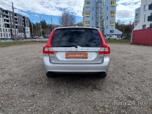 Grey Volvo V70 2015 in Tallinn, with an engine capacity of 2.00 L and mileage of 260 thousand km for 8999 €, photo 5 on AUTOMOTO.COM.LV