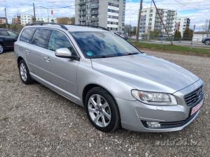 Grey Volvo V70 2015 in Tallinn, with an engine capacity of 2.00 L and mileage of 260 thousand km for 8999 €, photo 9 on AUTOMOTO.COM.LV