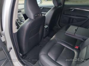 Grey Volvo V70 2015 in Tallinn, with an engine capacity of 2.00 L and mileage of 260 thousand km for 8999 €, photo 12 on AUTOMOTO.COM.LV