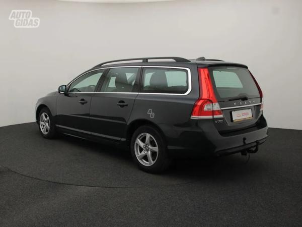 Grey Volvo V70 2015 in Vilnius, with an engine capacity of 2.00 L and mileage of 186 thousand km for 7899 €, photo 7 on AUTOMOTO.COM.LV