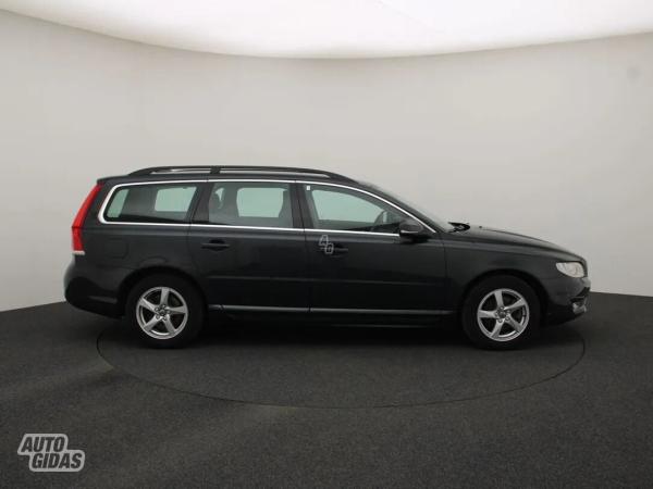 Grey Volvo V70 2015 in Vilnius, with an engine capacity of 2.00 L and mileage of 186 thousand km for 7899 €, photo 9 on AUTOMOTO.COM.LV