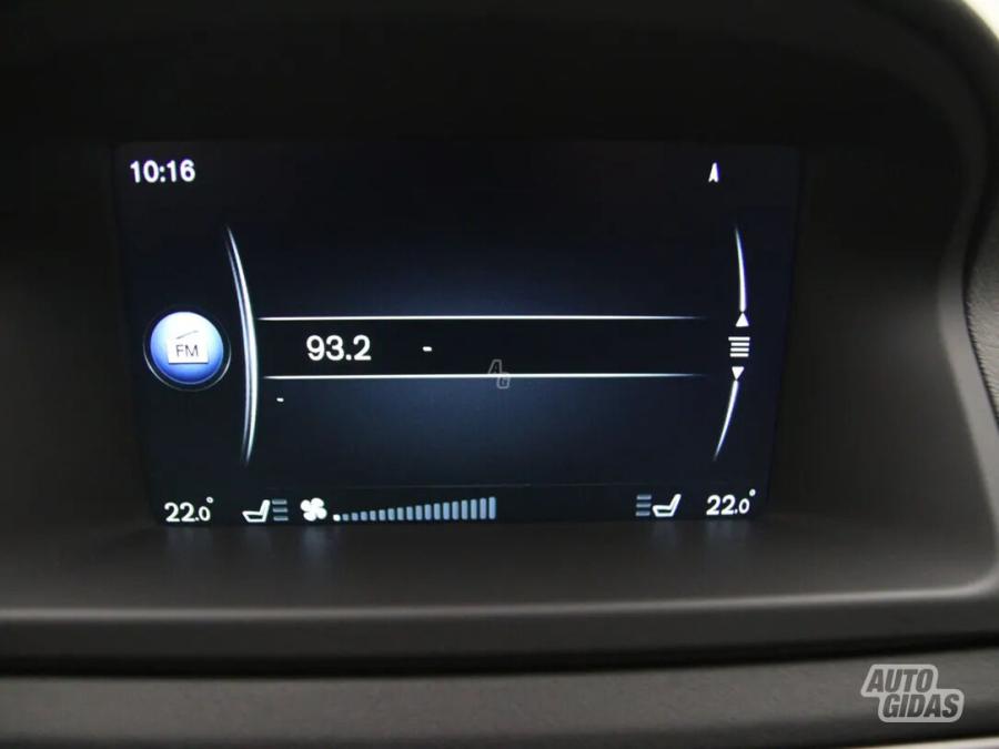 Grey Volvo V70 2015 in Vilnius, with an engine capacity of 2.00 L and mileage of 186 thousand km for 7899 €, photo 23 on AUTOMOTO.COM.LV