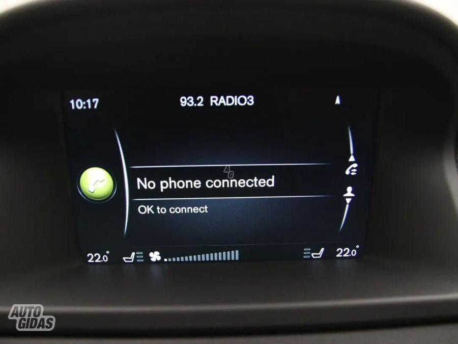 Grey Volvo V70 2015 in Vilnius, with an engine capacity of 2.00 L and mileage of 186 thousand km for 7899 €, photo 24 on AUTOMOTO.COM.LV