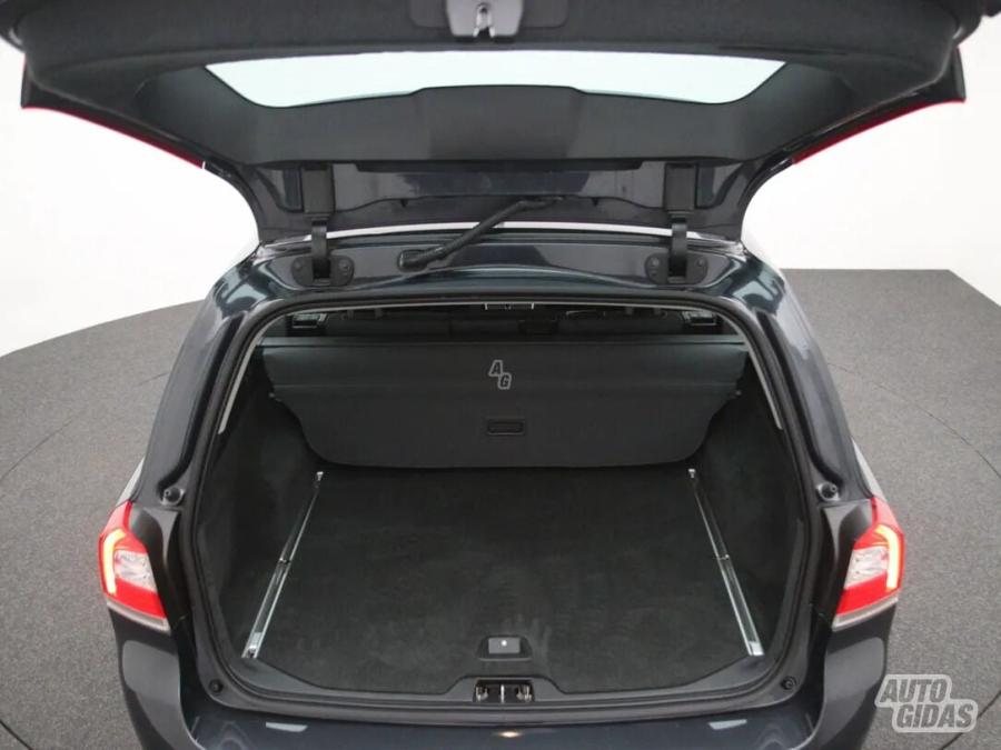 Grey Volvo V70 2015 in Vilnius, with an engine capacity of 2.00 L and mileage of 186 thousand km for 7899 €, photo 34 on AUTOMOTO.COM.LV